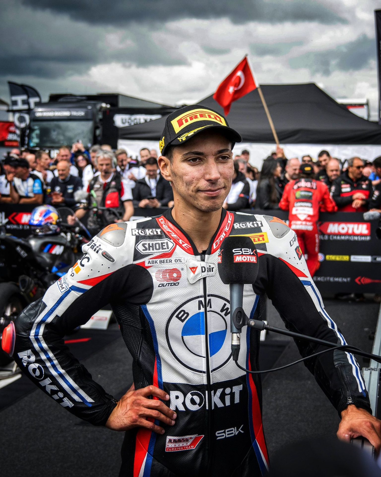 BMW motorsporları direktörü Steven Blusch, Toprak’ın durumu hakkında ...